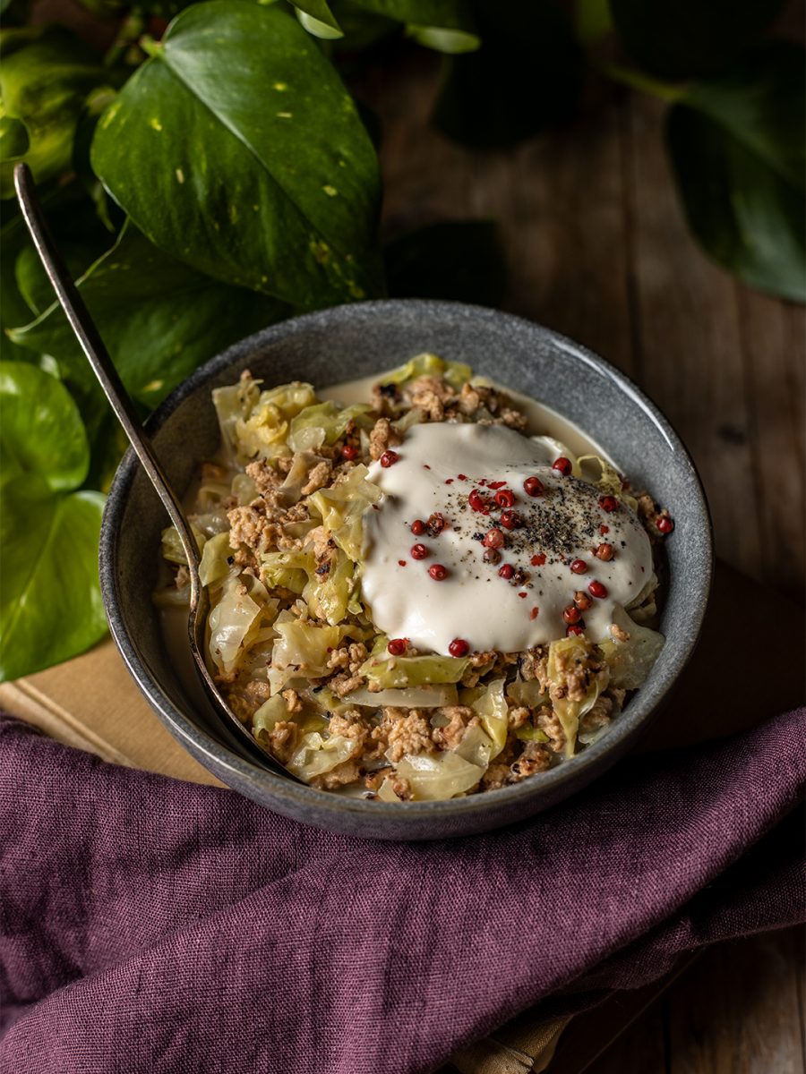 Spitzkohl Hack Pfanne vegan - Vegan Mom by Anna Elisie